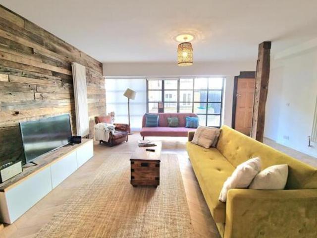 2 bedroom semi detached house for rent in Cliftonville Mews, Cliftonville, Margate, CT9