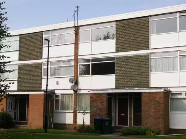 2 bedroom semi detached house for rent in Crowmere Road Walsgr.