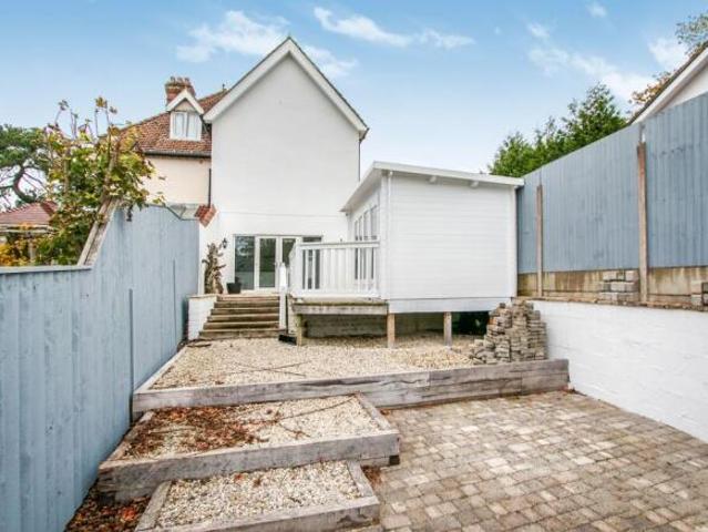 2 bedroom semi detached house for rent in Durrant Road, BH14