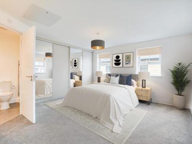 2 bedroom semi detached house for rent in Eliza Grant Road, Leeds, West Yorkshire, LS15
