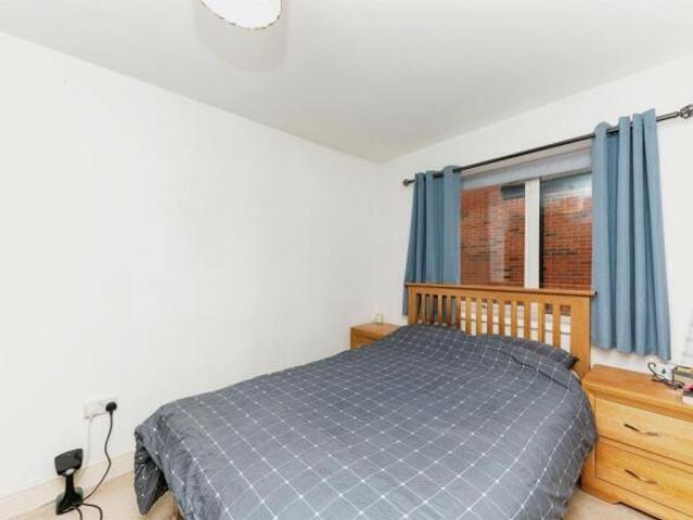 2 bedroom semi detached house for rent in Farrier Close, DONCASTER, DN1