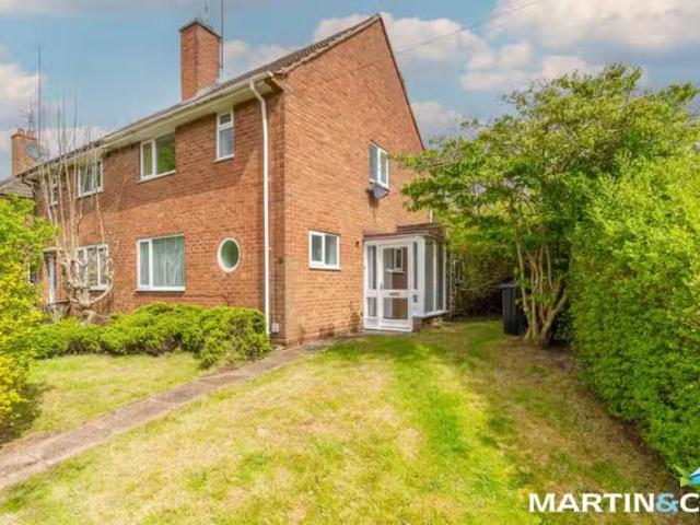 2 bedroom semi detached house for rent in Ferncliffe Road, Har.