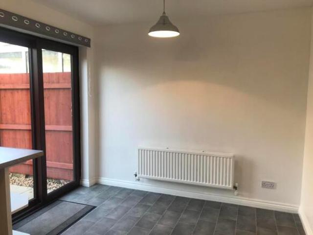 2 bedroom semi detached house for rent in Ffordd Scott, SA7