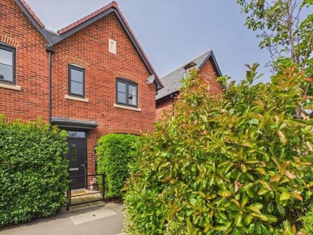 2 bedroom semi detached house for rent in Furrow Close, GL52 3NB, GL52