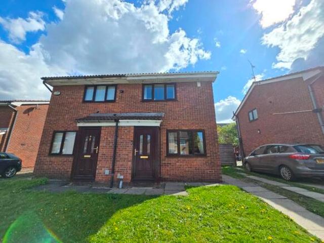 2 bedroom semi detached house for rent in Gardner Street, Manchester, Greater Manchester, M12