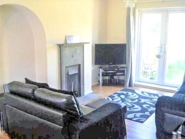 2 bedroom semi detached house for rent in Gordon Road, Shenfield, CM15