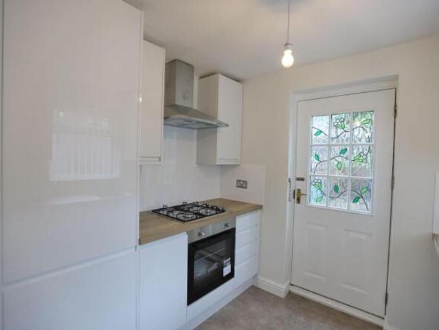 2 bedroom semi detached house for rent in Green Hill, Prestwich, M25