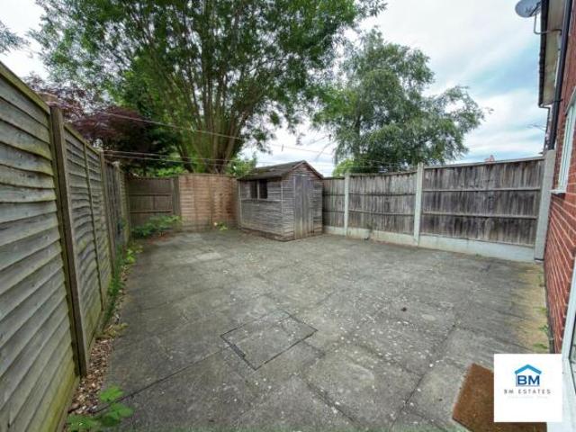 2 bedroom semi detached house for rent in Hartfield Road, Leicester, LE5