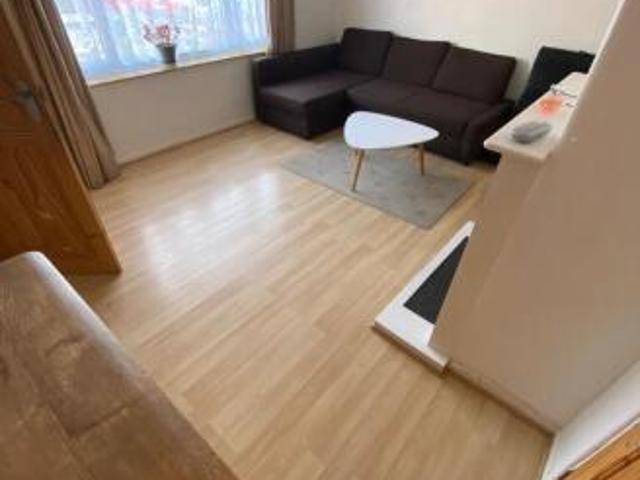 2 bedroom semi detached house for rent in Henley Road, Leamington Spa, Warwickshire, CV31