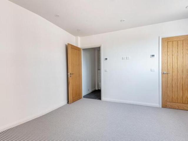 2 bedroom semi detached house for rent in High Street Sevenoaks TN13