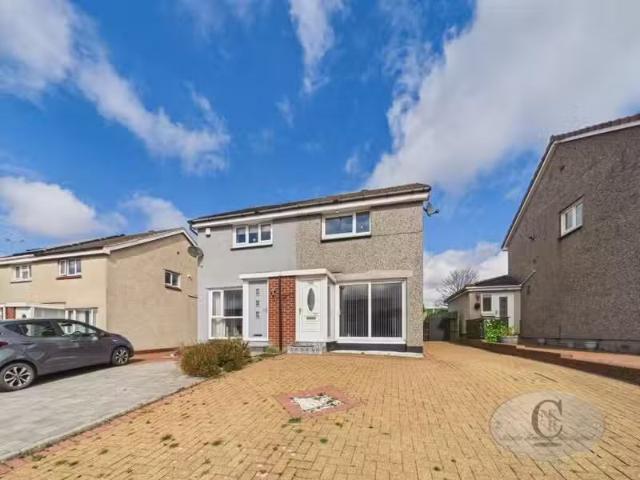 2 bedroom semi detached house for rent in Hillcrest Road, Uddi.