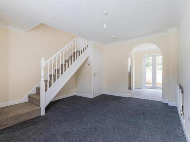 2 bedroom semi detached house for rent in Hollington Drive, Pontprennau, CF23