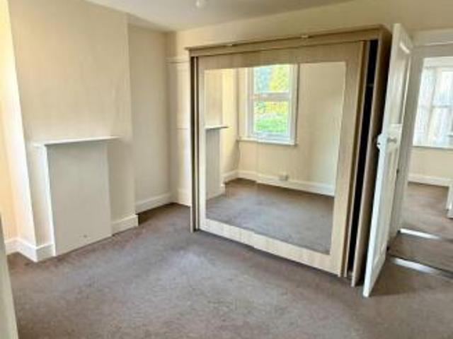 2 bedroom semi detached house for rent in Horsham Lane, Upchurch, ME9