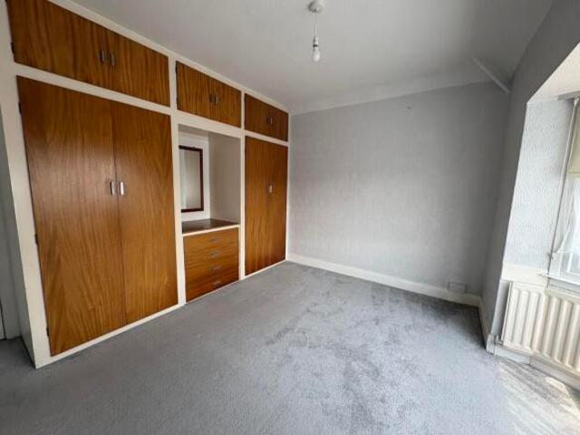 2 bedroom semi detached house for rent in Howard Road, Solihull, B92