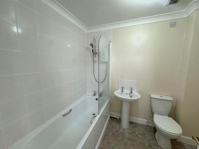 2 bedroom semi detached house for rent in Isherwood Close, Peterborough PE1