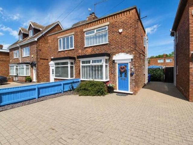 2 bedroom semi detached house for rent in Kirkstone Road, Hull HU5 5TX, HU5