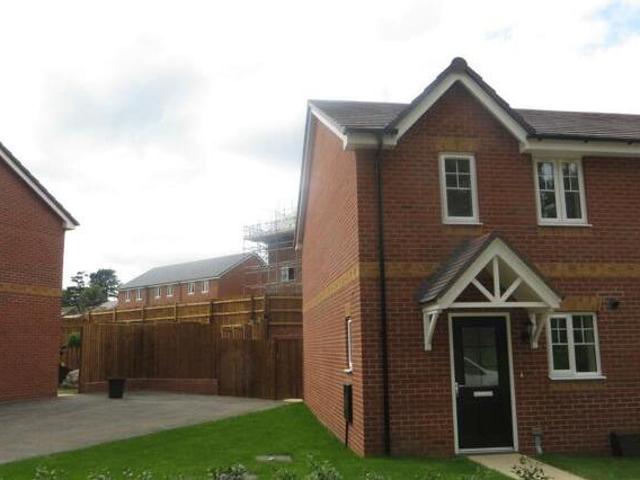 2 Bedroom Semi detached House For Rent In Knowle