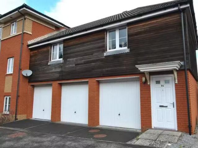2 bedroom semi detached house for rent in Latimer Close, Brist.
