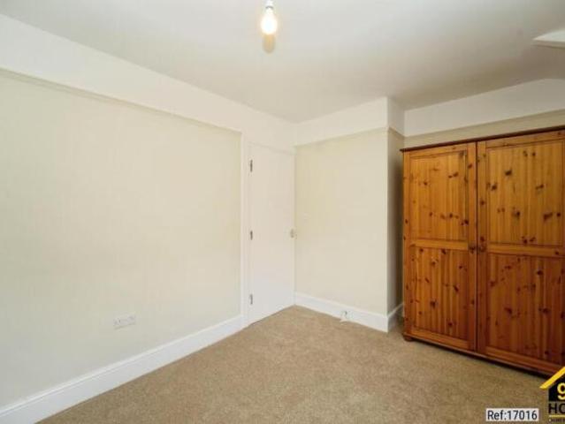 2 bedroom semi detached house for rent in Lea Farm Road, Leeds, West Yorkshire, LS5