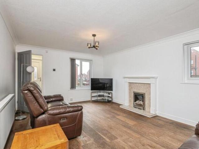 2 bedroom semi detached house for rent in Ledbury Grove, Leeds, West Yorkshire, LS10