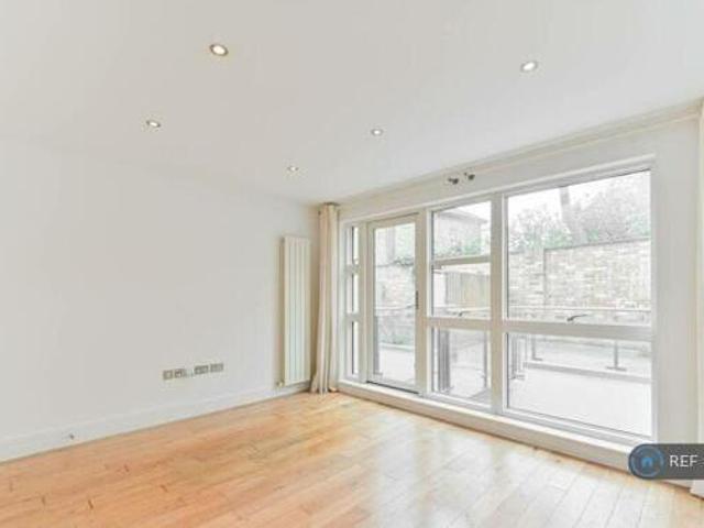 2 Bedroom Semi detached House For Rent In London
