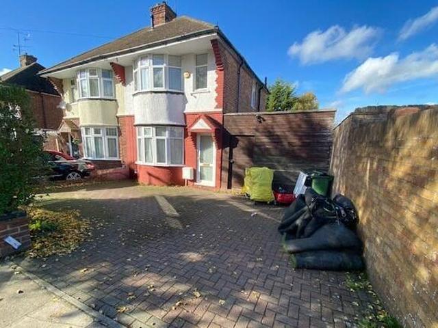 2 Bedroom Semi detached House For Rent In Luton, Bedfordshire