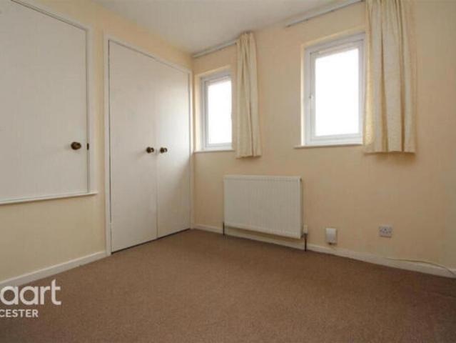 2 bedroom semi detached house for rent in Manor Drive, Leicester, LE4