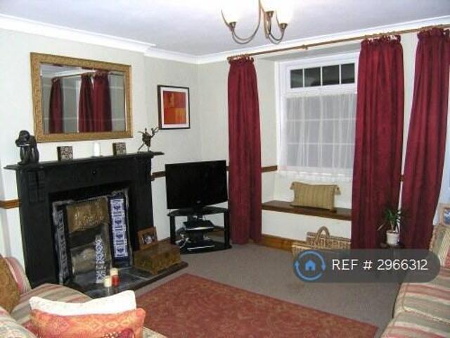 2 bedroom semi detached house for rent in Main Street South, Leeds, LS25