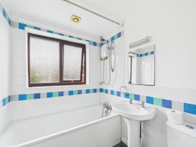 2 bedroom semi detached house for rent in Meadow Lane, Chaddesden, DE21