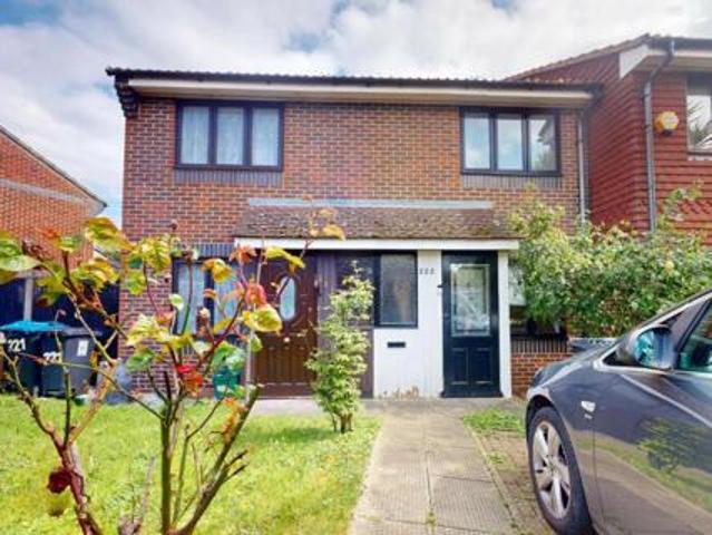 2 Bedroom Semi detached House For Rent In Mitcham