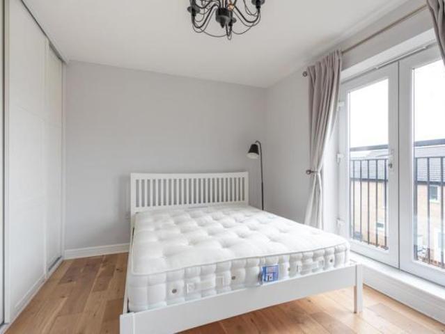2 bedroom semi detached house for rent in Oaklands Street, Leeds, LS8