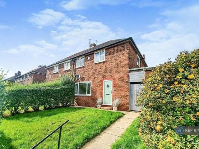 2 Bedroom Semi detached House For Rent In Prestwich, Manchester