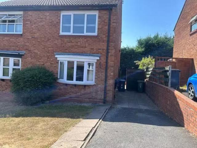 2 bedroom semi detached house for rent in Rangeworthy Close, R.