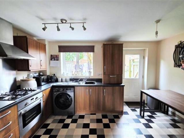 2 bedroom semi detached house for rent in Rea Road, Northfield, Birmingham, B31