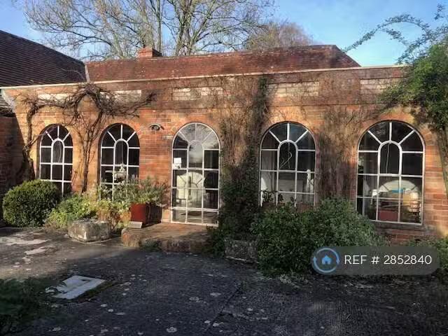 2 bedroom semi detached house for rent in Redlynch, Bruton, BA10
