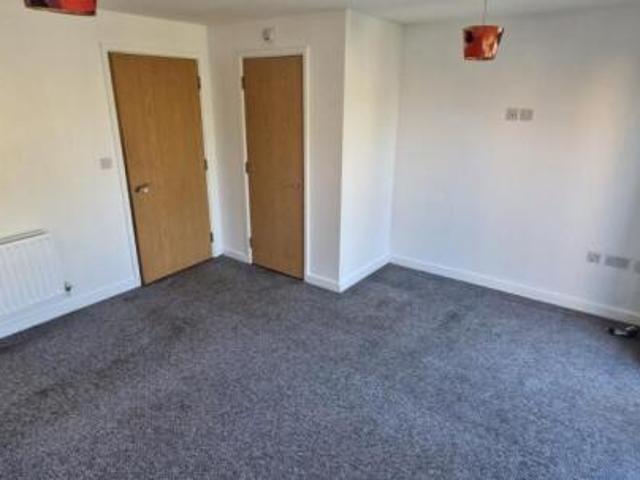 2 bedroom semi detached house for rent in Robinson Way, Northfleet, Gravesend, Kent, DA11