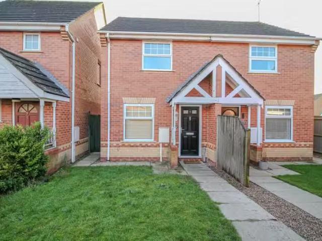 2 bedroom semi detached house for rent in Shaef Close, Hilton.