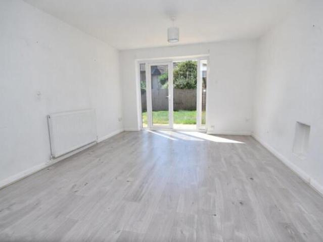2 bedroom semi detached house for rent in Shelford Close, Northampton, NN3