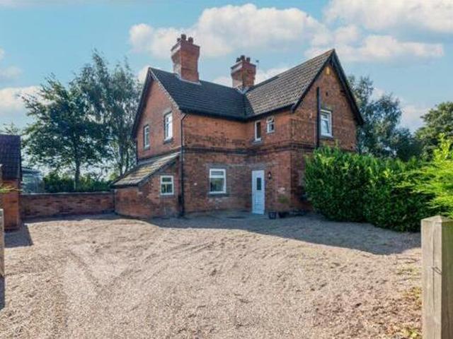 2 Bedroom Semi detached House For Rent In Stragglethorpe