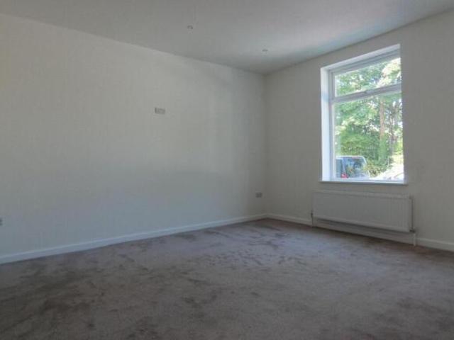 2 bedroom semi detached house for rent in Street Lane, Gildersome, Leeds, LS27