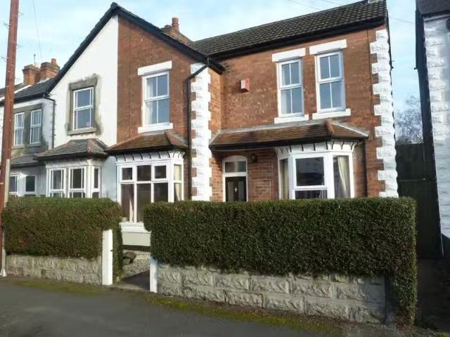 2 bedroom semi detached house for rent in Sycamore Road, Erdin.