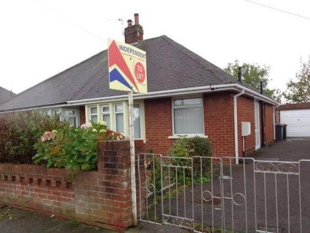 2 bedroom semidetached bungalow for rent in Browning Avenue ThorntonCleveleys Lancashire FY5