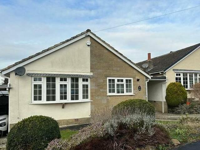 2 bedroom semidetached bungalow for rent in Rombalds Crescent Silsden BD20