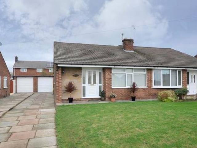 2 bedroom semidetached bungalow for sale in Falcondale Road Winwick Warrington WA2 WA2