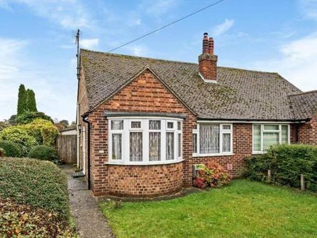 2 bedroom semidetached bungalow for sale in Highbury Grove Clapham Bedford MK41