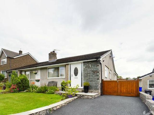 2 bedroom semidetached bungalow for sale in Kentwood Road Kendal LA9