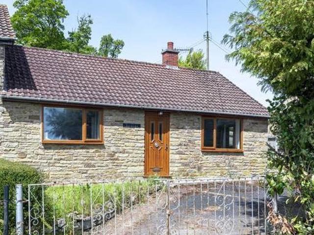 2 bedroom semidetached bungalow for sale in Kington Herefordshire HR5 HR5
