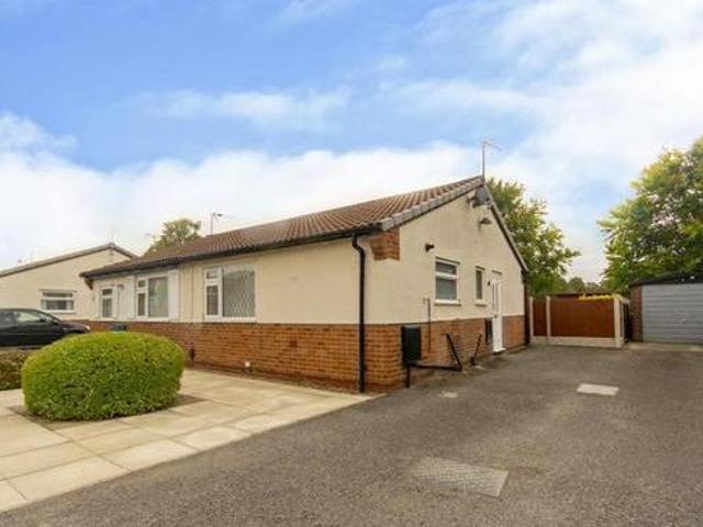 2 bedroom semidetached bungalow for sale in St Georges Drive Meadows Nottinghamshire NG2 1NX N