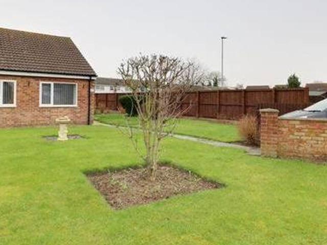 2 bedroom semidetached bungalow for sale in Station Road Ulceby DN39
