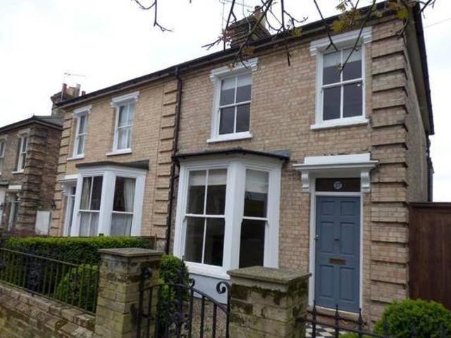 2 bedroom semidetached house for rent in Alpe Street Ipswich IP1